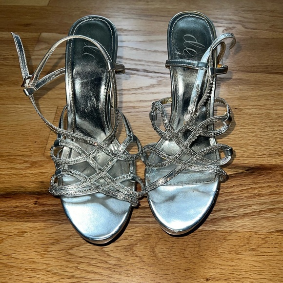 Deb | Shoes | Deb Silver Sparkly Heels | Poshmark